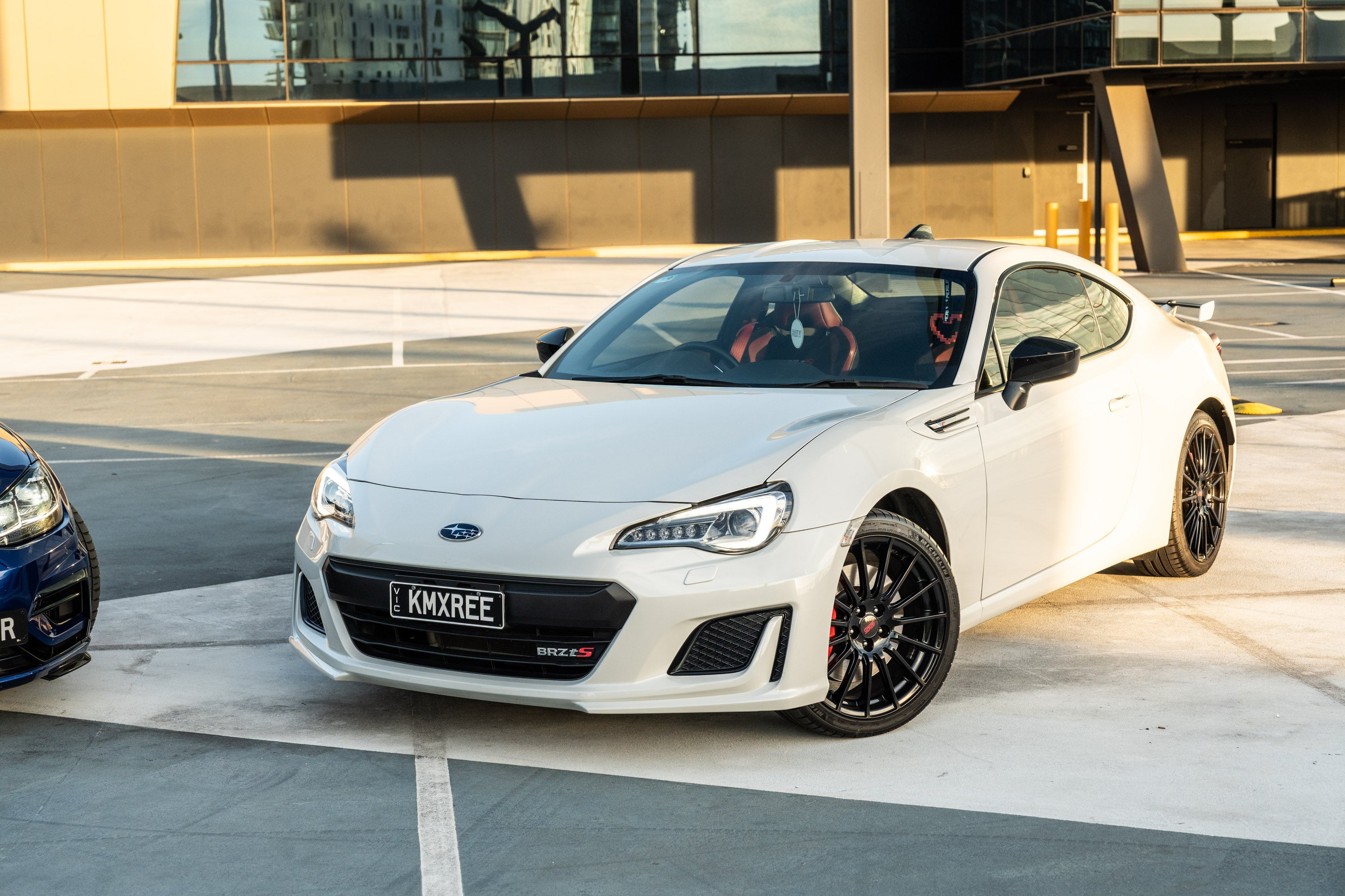 How Ambient Lighting Transforms the Driving Experience – Automodellista